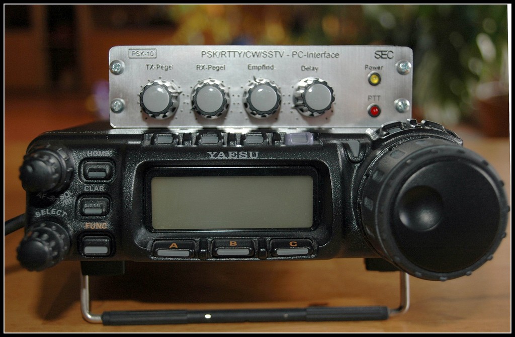 Yaesu FT 857D